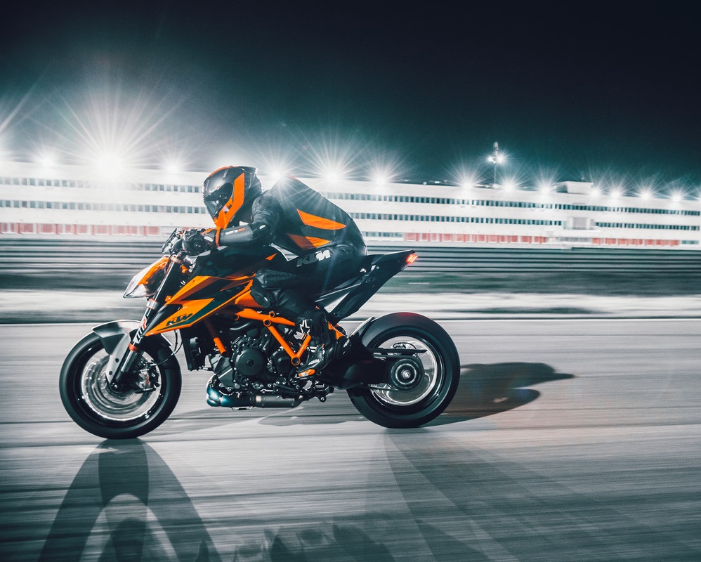 Naked | KTM | Grupo Socopur